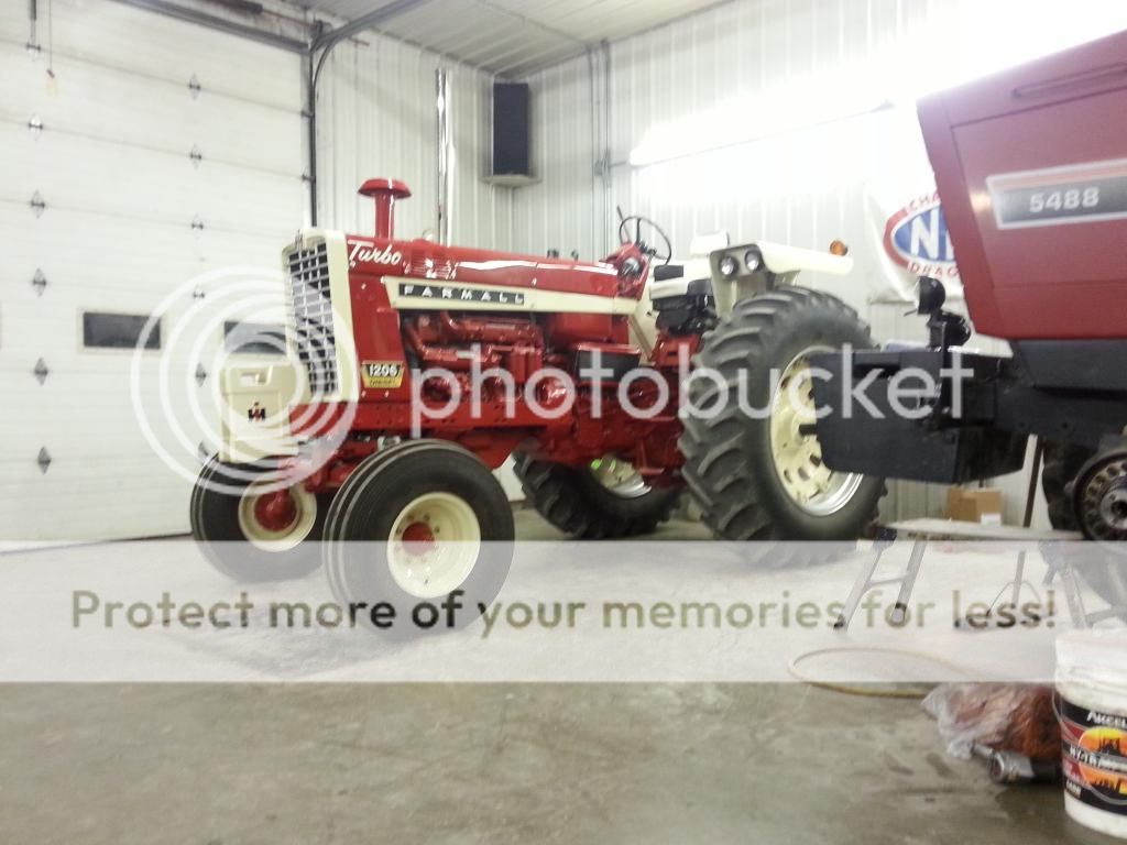 1206 pic and one for you to figure out - Technical IH Talk - Red Power ...