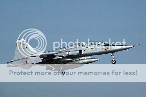 My flying career - RNoAF Northrop F-5B - FINISHED - UK Airshow Review ...